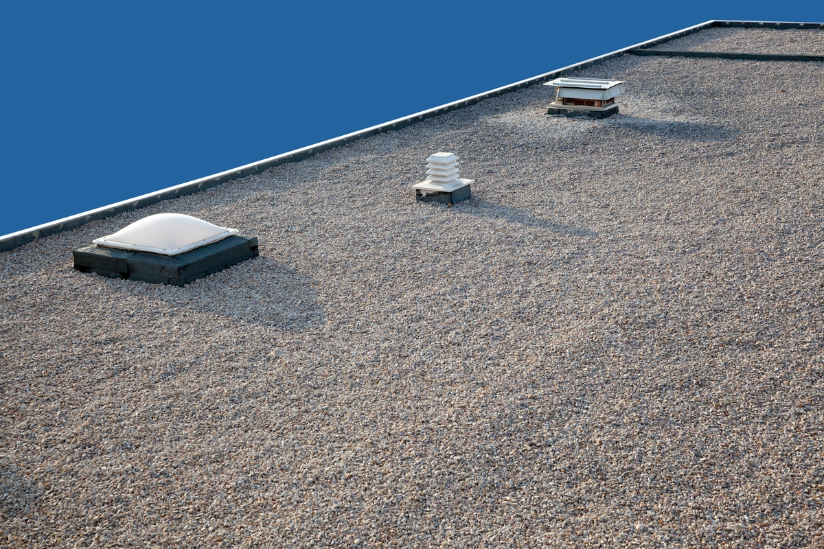 9 Kinds Of Flat Roof Materials & Their Uses